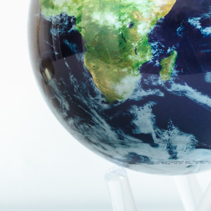 Mô Hình Quả Địa Cầu Tự Xoay - Earth with Clouds MOVA Globe – Mac Setups