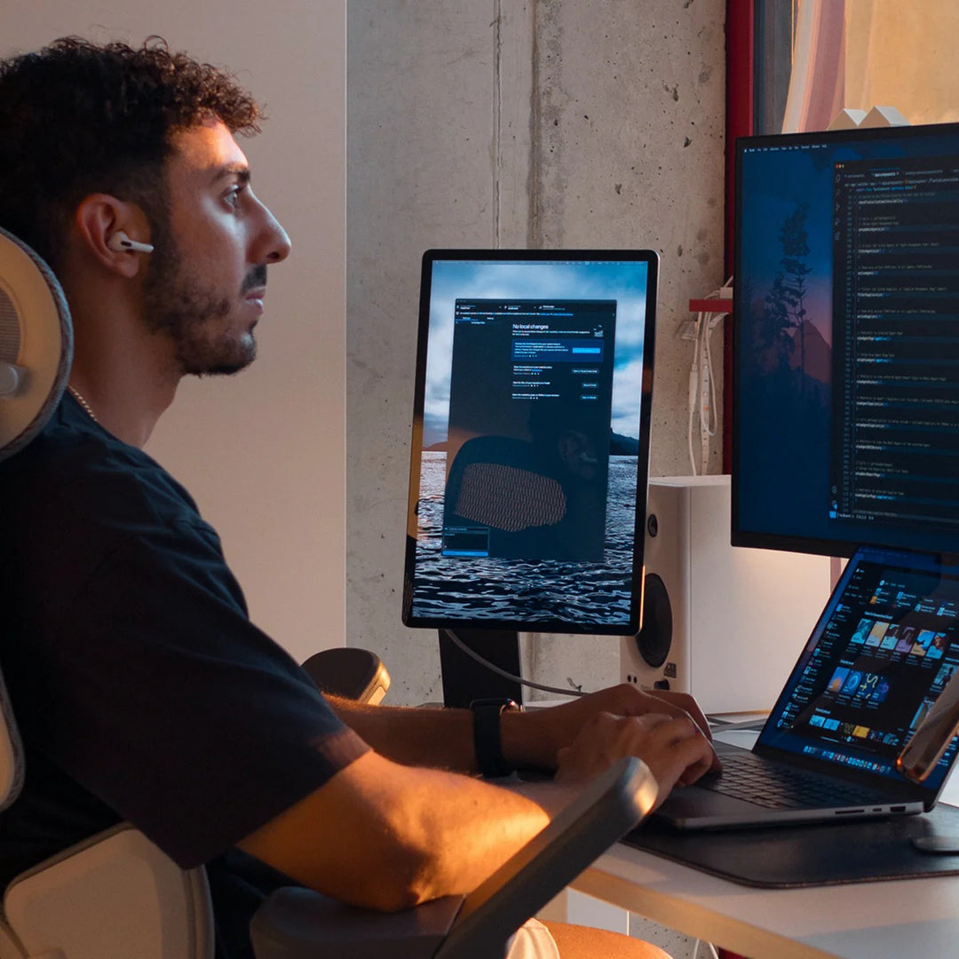 Màn Hình SOTSU FlipAction Pro 16” & 14" – Tối Ưu Không Gian Làm Việc D ...